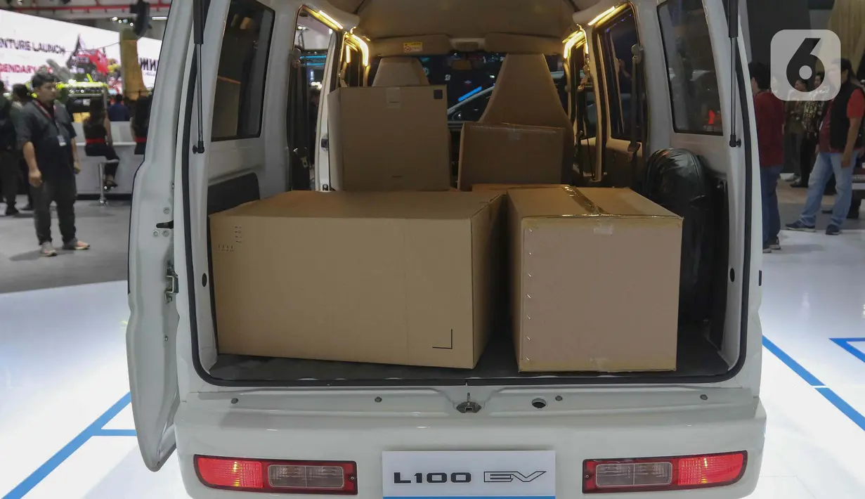 IIMS 2024, Mitsubishi Resmi Luncurkan Kendaraan Niaga Berbasis Baterai ...