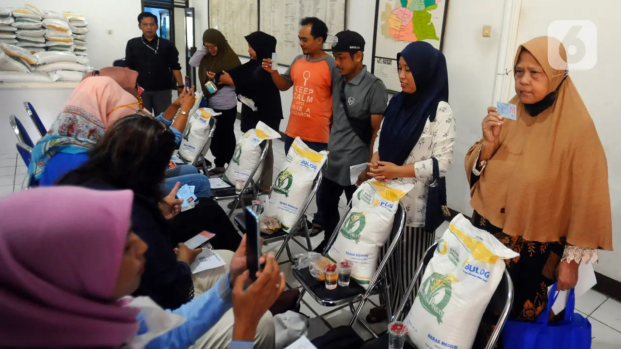 Bansos Beras Sasar 22 Juta Keluarga di 2024, Sudah Kebagian? - Bisnis Liputan6.com