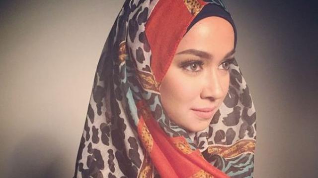 Berubah Drastis, Ini Aryani Fitriana Sebelum dan Sesudah Berhijab ...