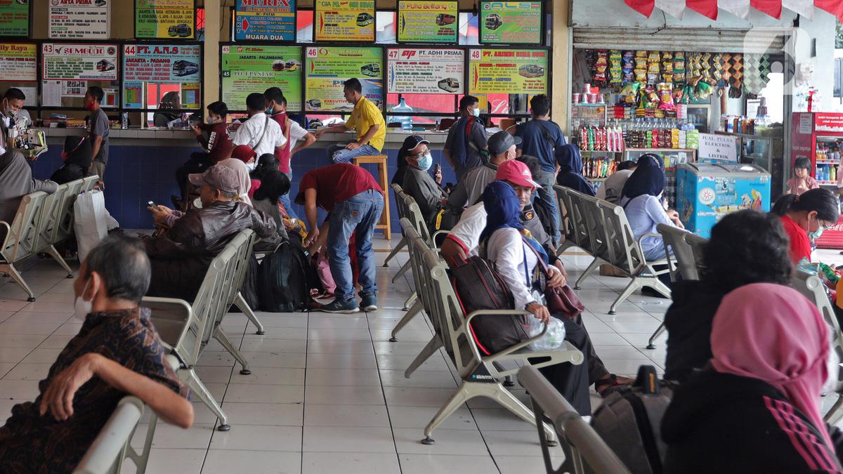 FOTO: Penumpang Bus Antar Kota Antar Provinsi Alami Peningkatan - Page ...