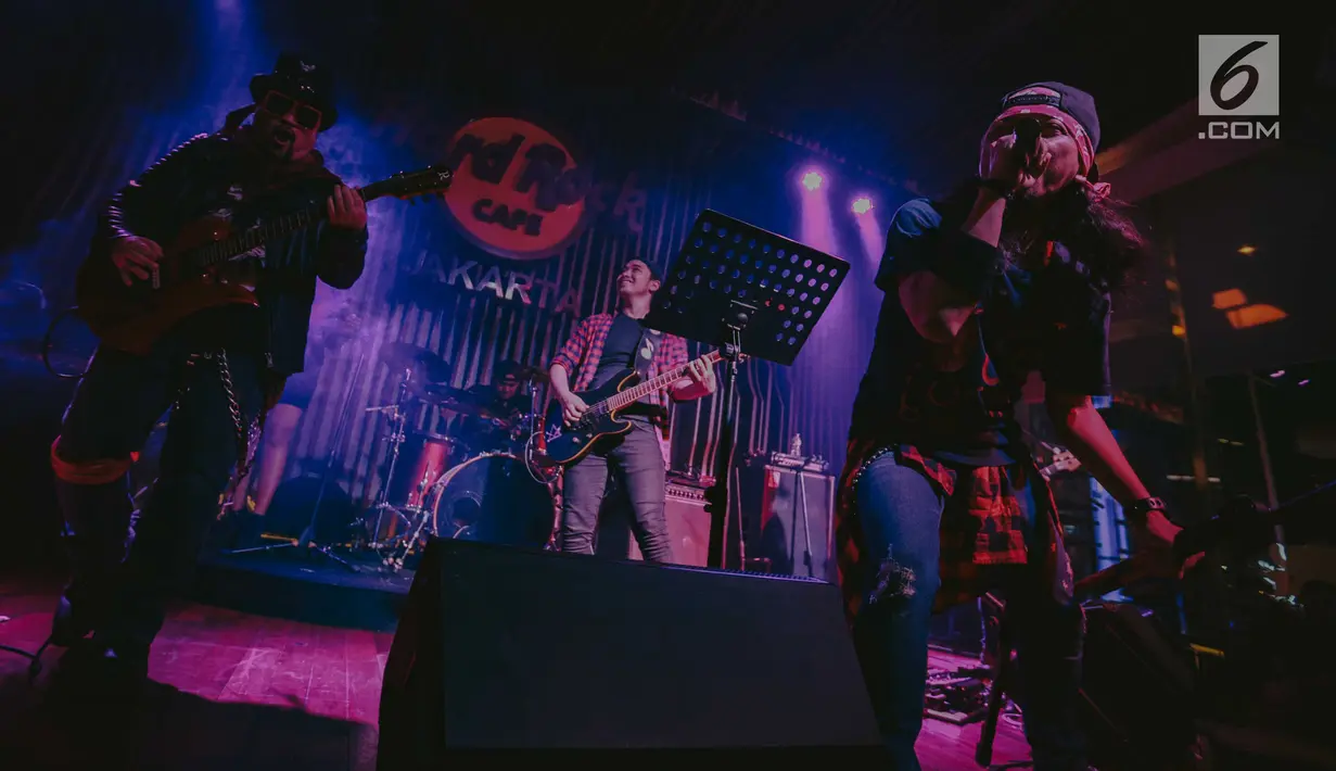 FOTO: Sejumlah Musikus Indonesia Pemanasan Jelang Konser Guns N Roses ...