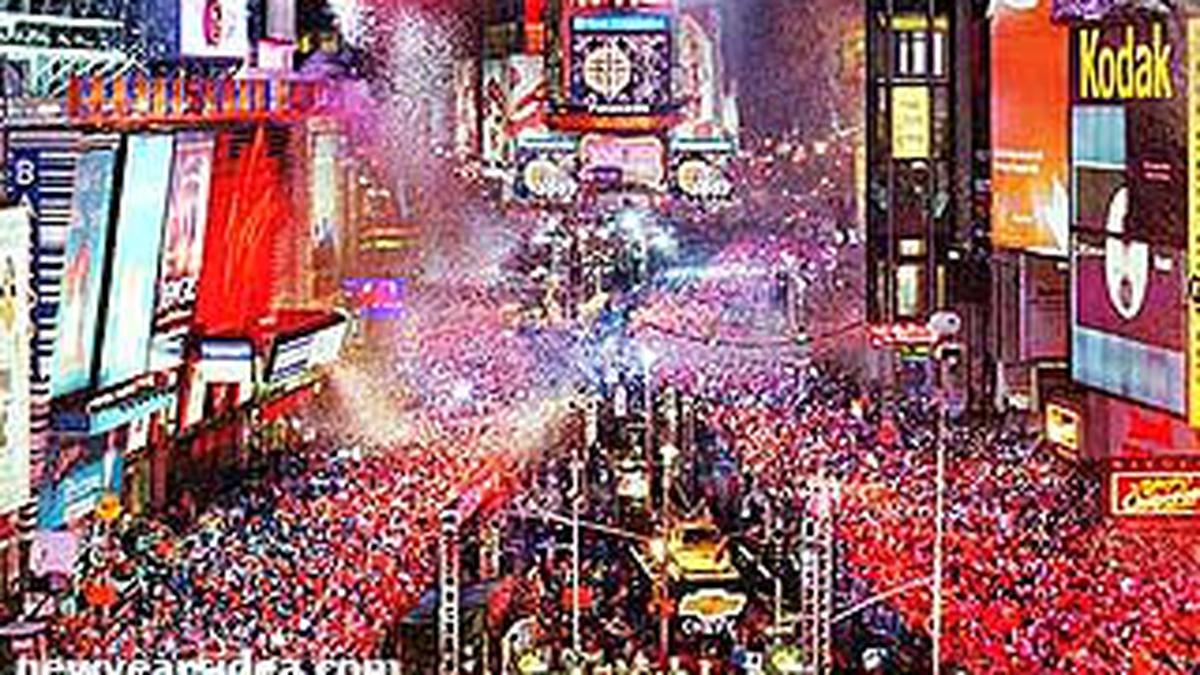 Jutaan Orang Bertahun Baru 2011 di Time Square - Global Liputan6.com