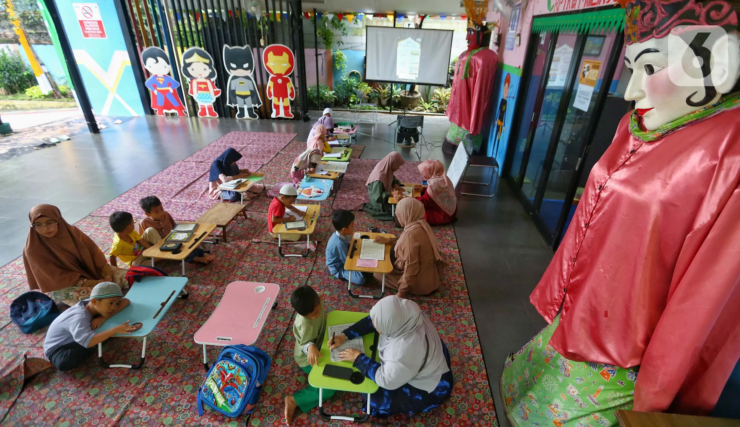 Antusiasme Anak anak Ikut Pesantren Kilat di RPTRA Malinjo - Foto ...