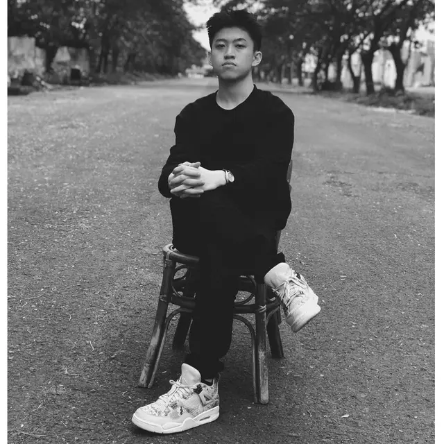 Rich Brian Ultah, Intip 6 Potret Transformasinya Jadi Rapper Go ...