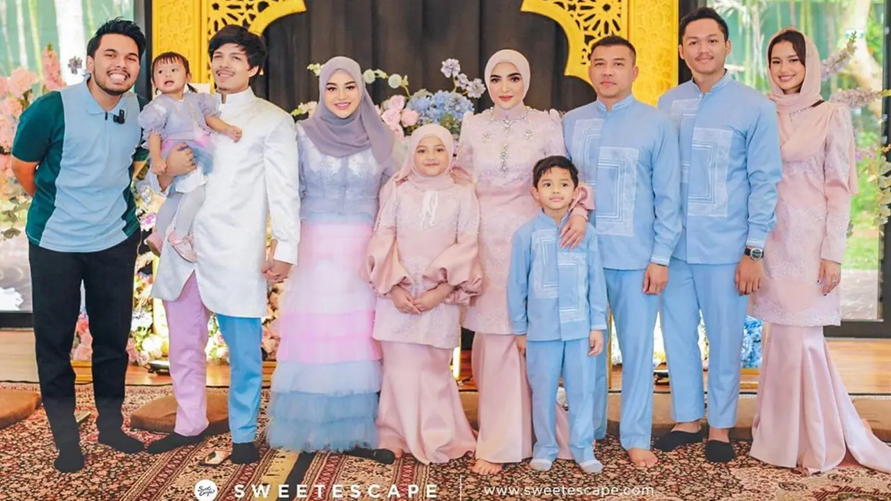 8 Potret Gender Reveal Anak Kedua Aurel Hermansyah, Ramai Semua Keluarga Datang - Hot Liputan6.com
