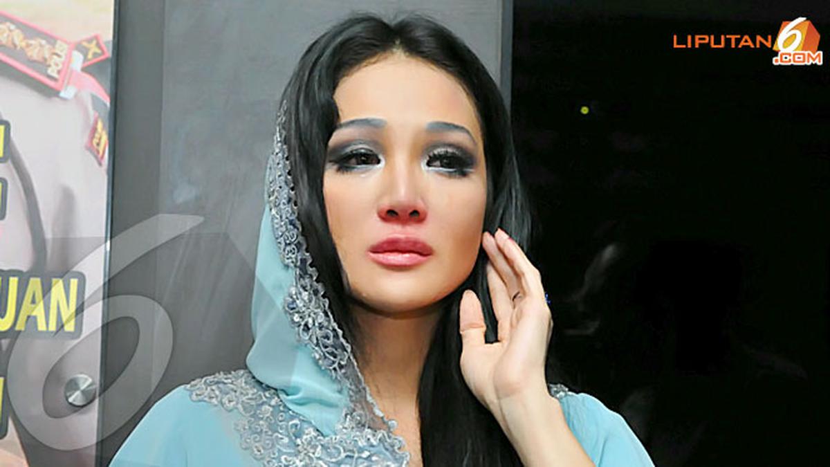 Fifie Buntaran Minta Heni Tania Tanggalkan Nama Babydoll - ShowBiz ...