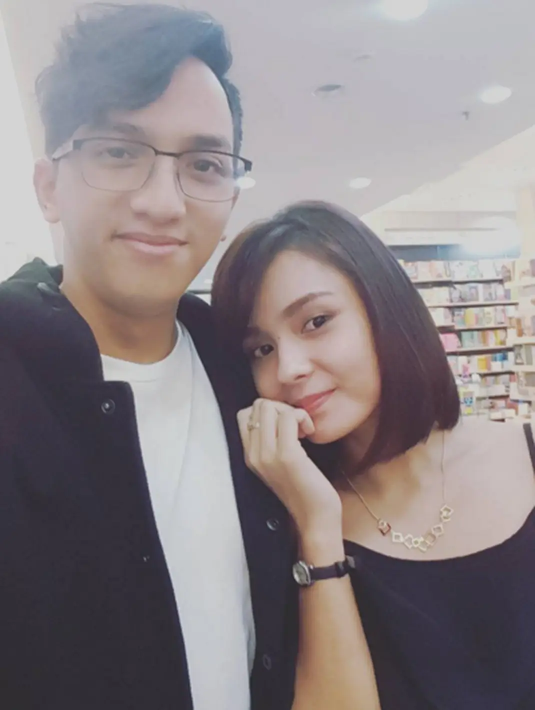Potret Menggemaskan Pasangan Kekasih Ge Pamungkas dan Angie Ang