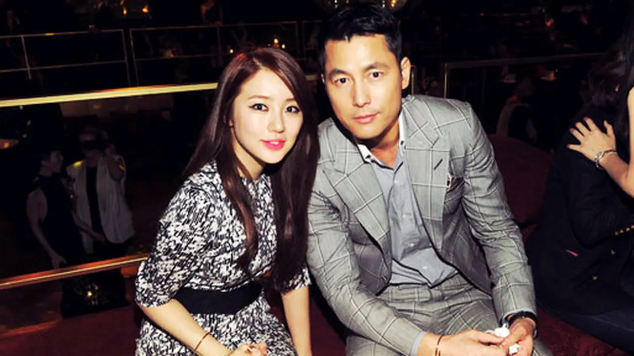 Yoon Eun Hye dan Jung Woo Nge-date? - ShowBiz Liputan6.com