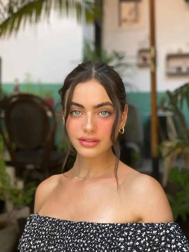 6 Fakta Yael Shelbia, Model Israel yang Dinobatkan Sebagai Wanita ...