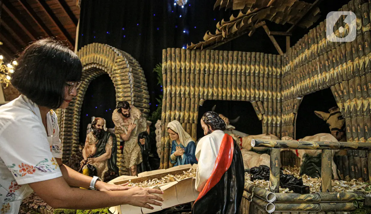 Pohon Natal dari Tampah Besek hingga Goa Natal dari Barang Bekas Pakai ...