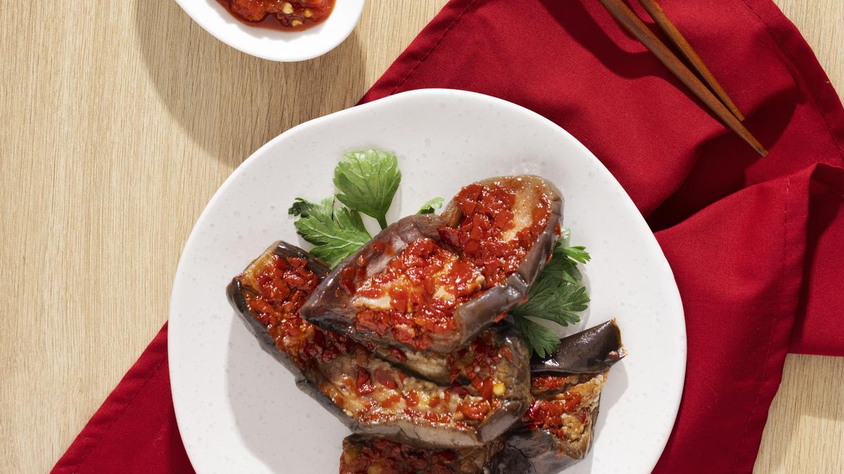 Resep Sambal Terong Bumbu Ulek Sederhana yang Sedap - Food Fimela.com