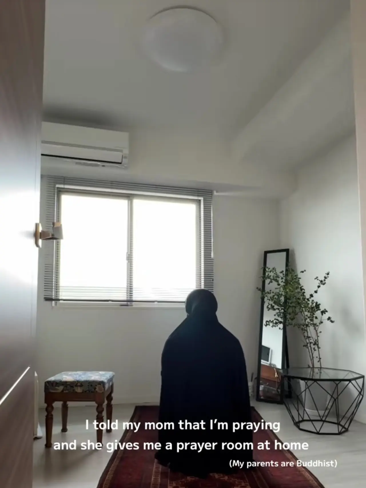 7 Potret Kae Asakura ‘Rae Lil Black’ Masuk Islam, Sudah Salat dan Puasa ...