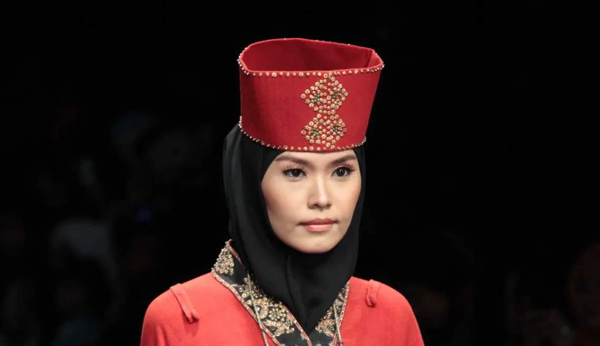 Ida Royani, From West To The East - Photo Fimela.com