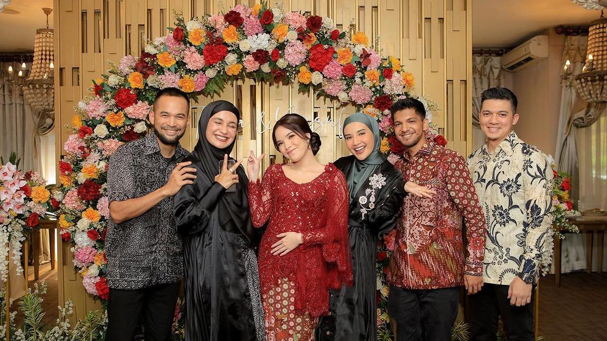 Potret Lamaran Yusuf Adik Shireen dan Zaskia Sungkar, Akan Lepas Masa ...