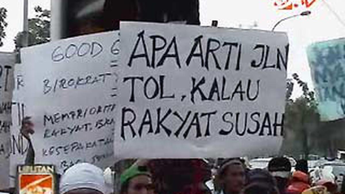 Warga Ulujami Berdemo Tolak Harga Penawaran Tanah - News Liputan6.com