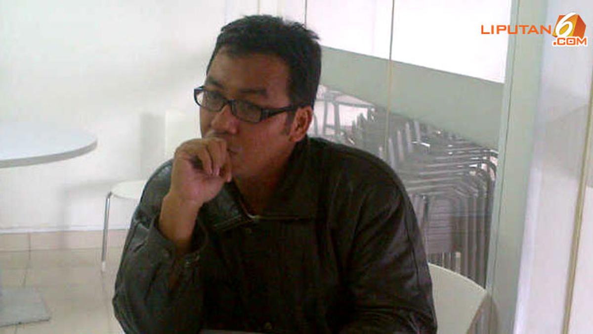 Sespri Ahmad Zaky dan Istrinya Diperiksa untuk Luthfi Hasan - News Liputan6.com