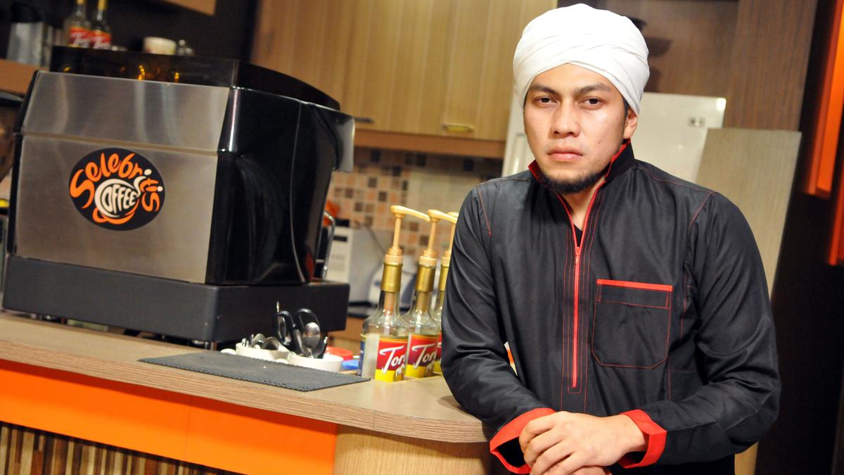 [Eksklusif] Penampilan Baru, Sunu Eks-Matta Band Disangka Teroris ...