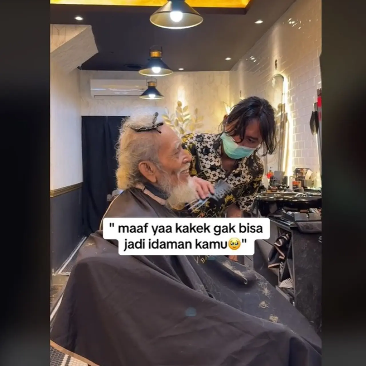 Saat Kakek Tukang Parkir Glow Up dan Jadi Model, Gayanya Tak Kalah dari ...