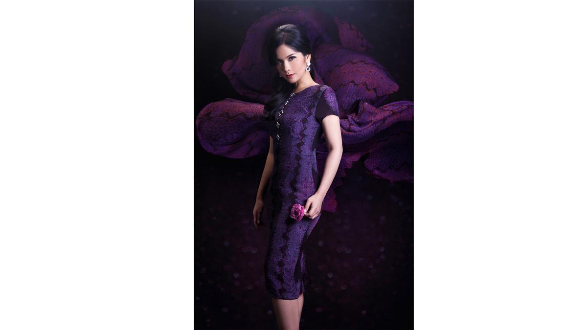 Koleksi Batik Natal dari Alleira - Fashion & Beauty Liputan6.com
