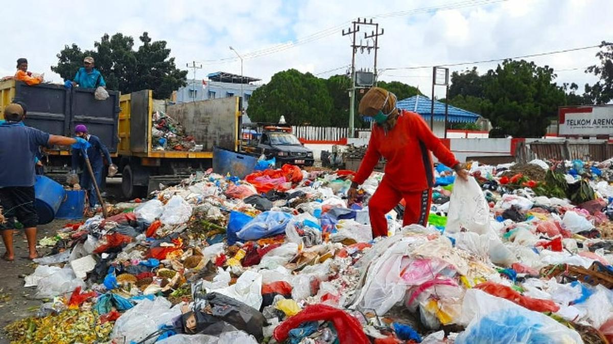 Jaksa Temukan Indikasi Pungli Retribusi Sampah di Pekanbaru - Regional ...