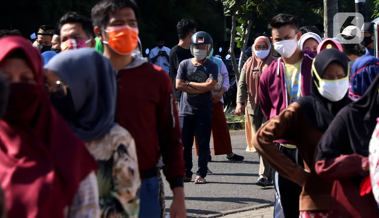 FOTO: Antisipasi Covid 19, Warga Ciledug Ikuti Rapid Test Massal - Foto ...