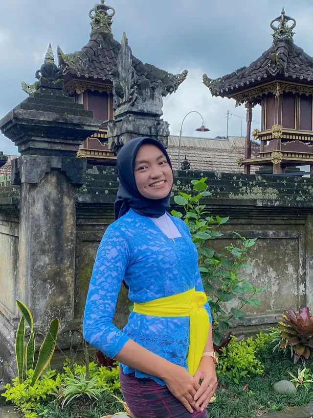 6 Potret Renny Rachmawaty Istri Komika Dzawin Nur, Instruktur Freedive Profesional - ShowBiz ...