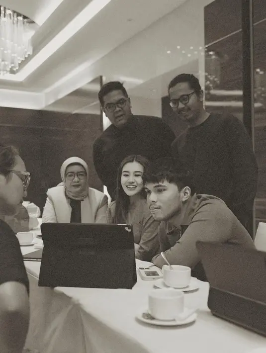 Potret Aaliyah Massaid dan Thariq Halilintar Sibuk Siapkan Pernikahan ...