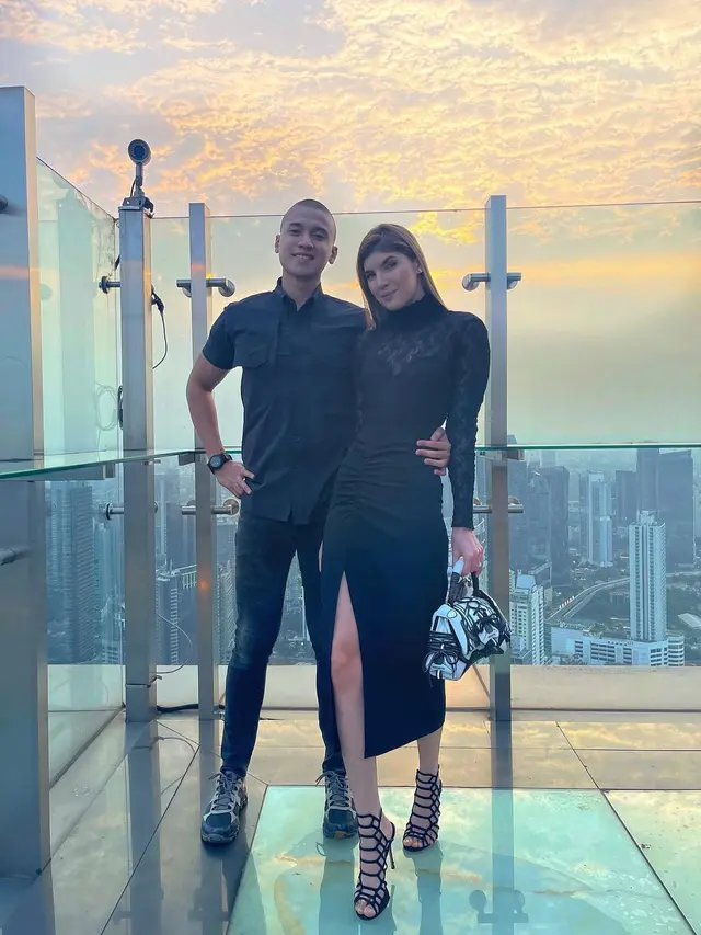 7 Potret Romantis Mikaila Patritz dan Suami, Sama-Sama Blasteran - Hot ...