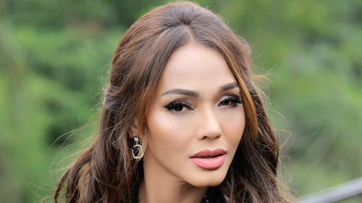 Inul Daratista Peringatkan Bunda Corla yang Lagi Terkenal, Hidup Tak ...