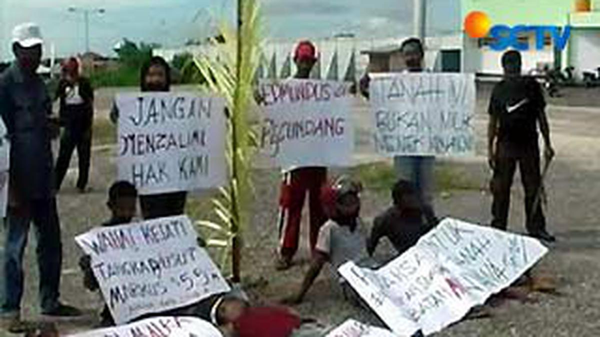 Puluhan Warga di Maluku Lakukan Sasi Adat