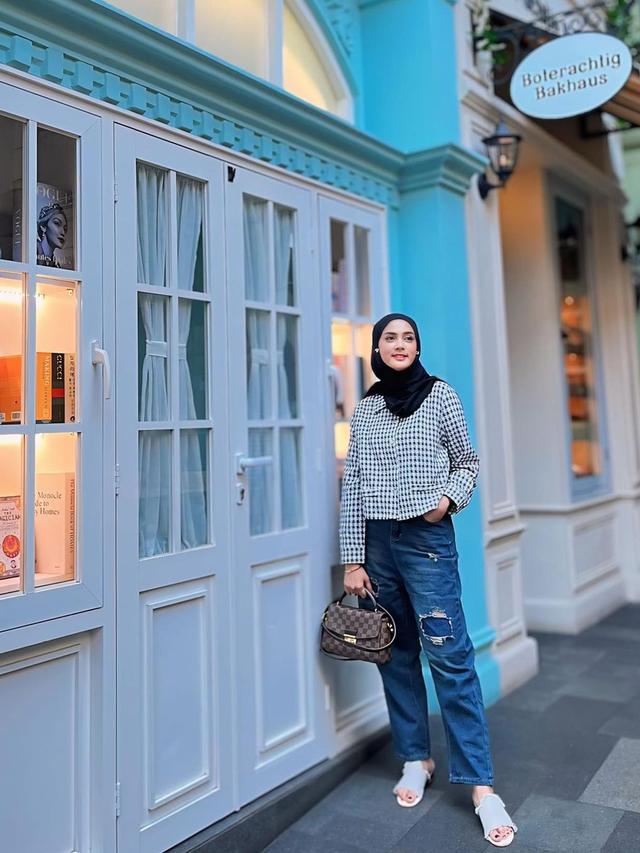 7 Potret Kedekatan Biby Alraen Istri Rifky Balweel dengan Sang Adik ...