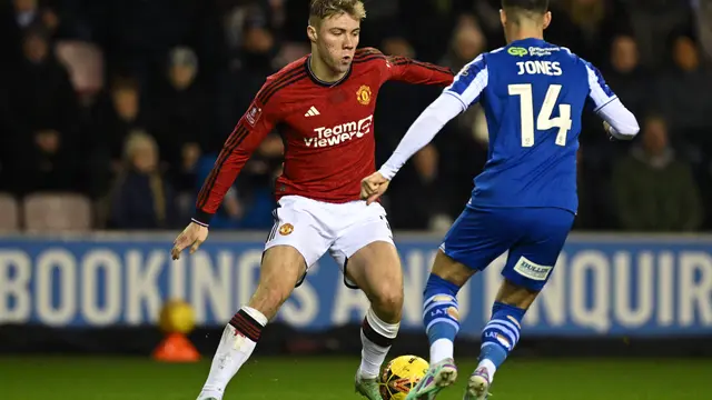 Kritik Roy Keane untuk Rasmus Hojlund di MU: Berhenti Main-Main, Coba Cetak Gol! - Inggris Bola.com