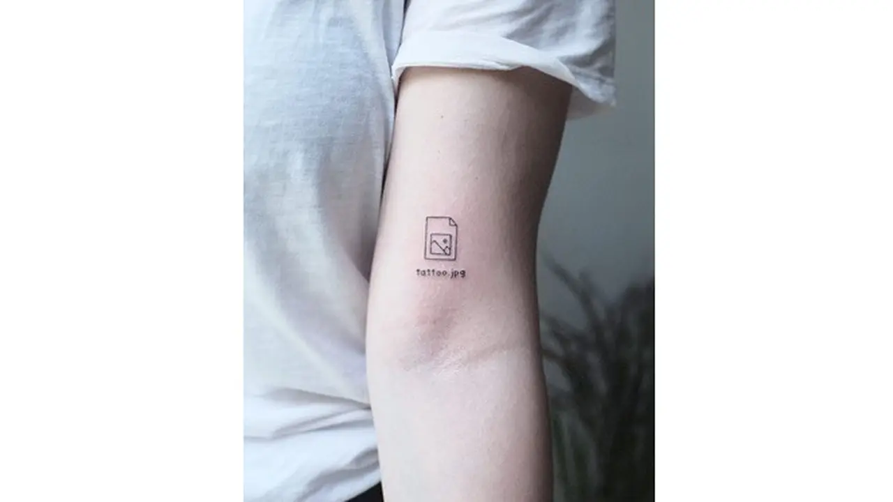 7 Tato Ini Punya Ukuran Kecil, Simpel dan Artistik - Hot Liputan6.com