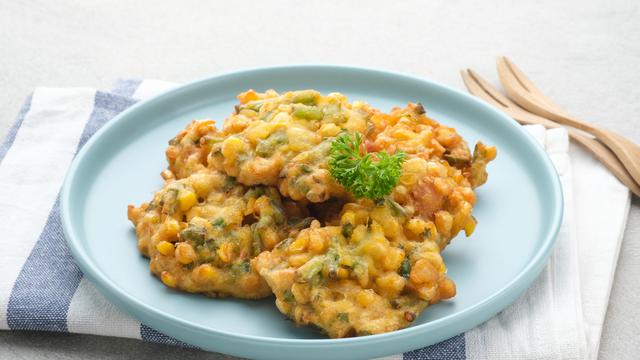 9 Resep Dadar Jagung Bumbu Sederhana yang Gurih dan Tidak Keras - Food ...