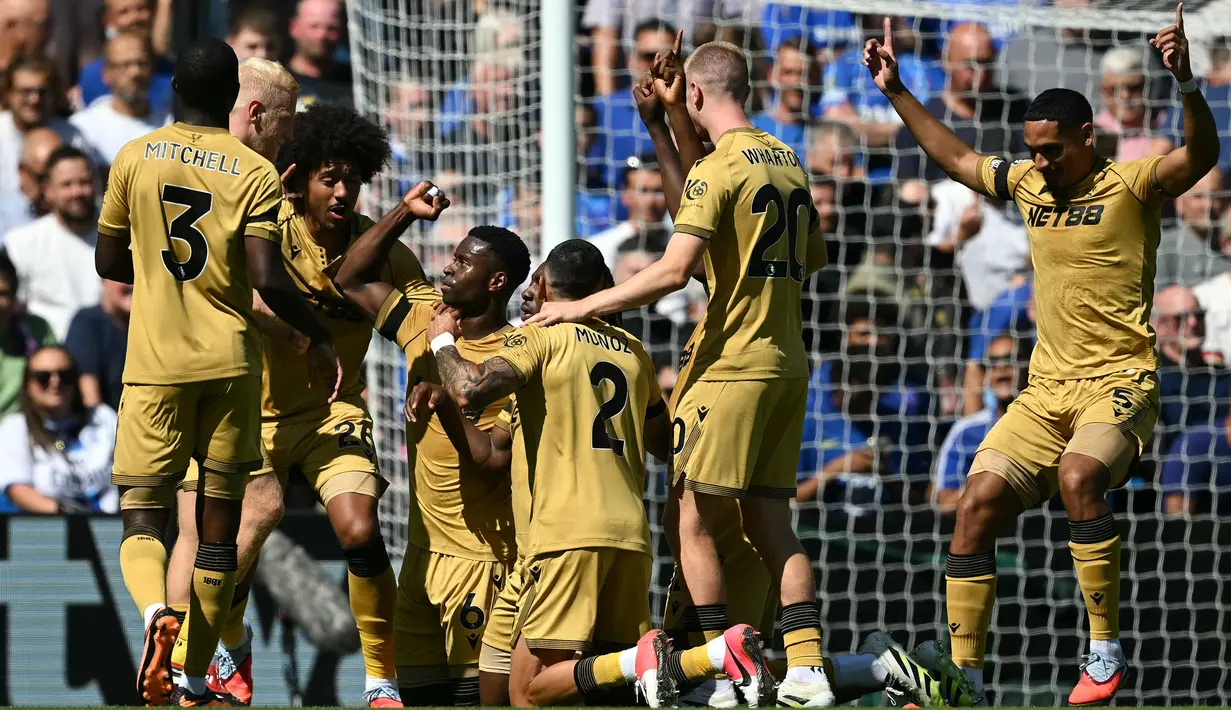 Foto: VAR Nodai Gol Perpisahan Eberechi Eze dengan Crystal Palace di ...