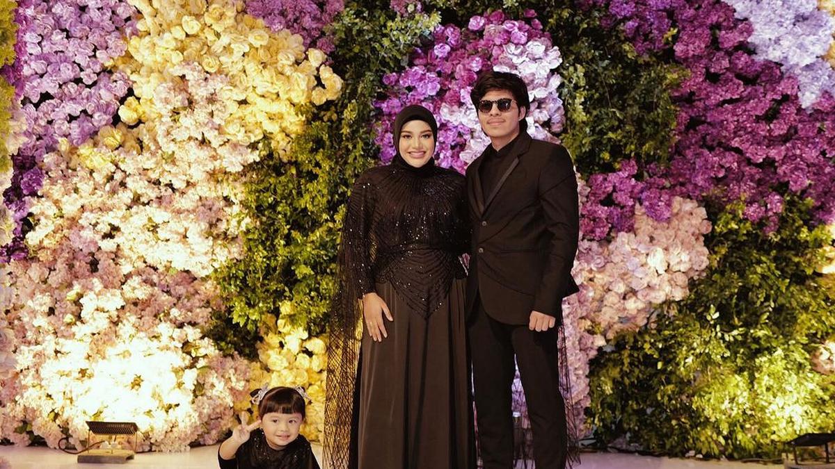 Potret Ameena Anak Aurel Hermansyah Lucu Banget di Pernikahan Mahalini ...
