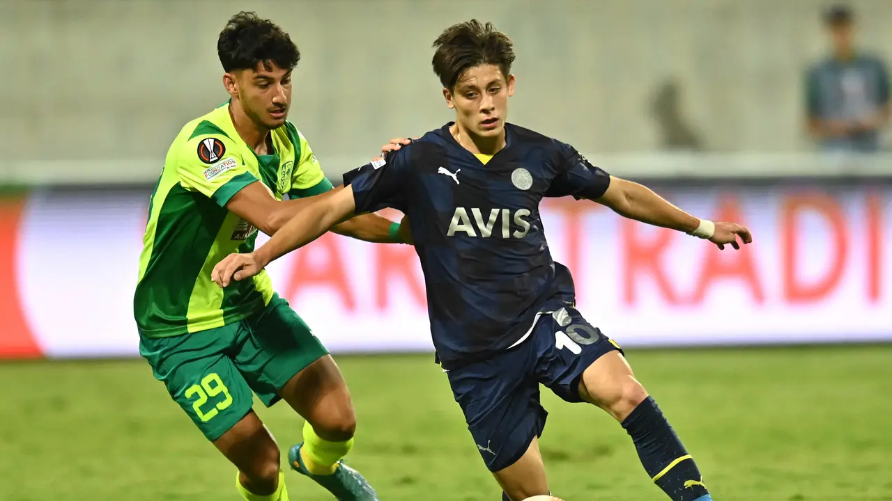 Profil Wonderkid Fenerbahce Arda Guler: Dijuluki Messi Turki - Bola Liputan6.com