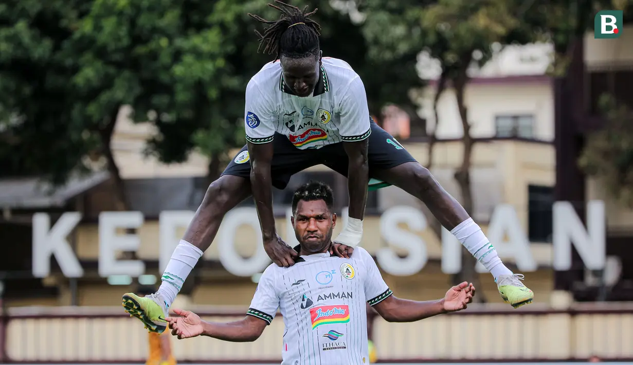 Foto: Dihancurkan PSS Sleman, Bhayangkara FC Masih Terjerembab di Dasar ...