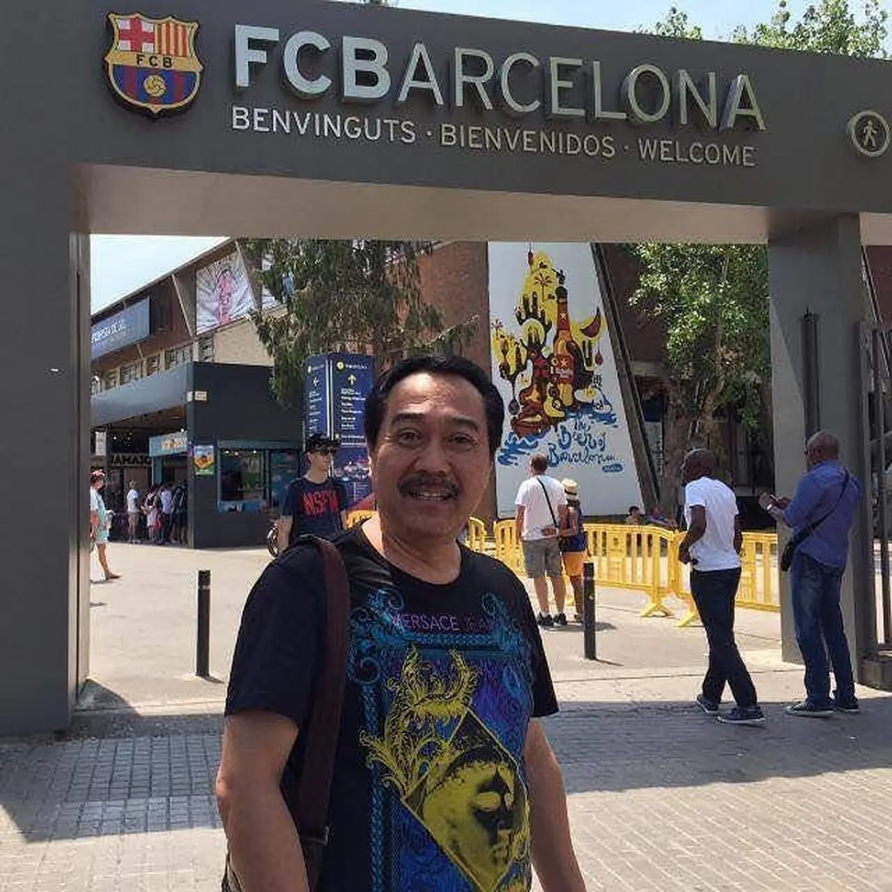 6 Potret Terbaru Aktor Senior Dwi Yan, Masih Aktif Berkarya di Usia 66 ...