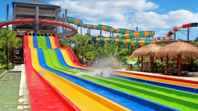 Waterboom Jogja, Destinasi Wisata Air Populer di Yogyakarta - Hot ...