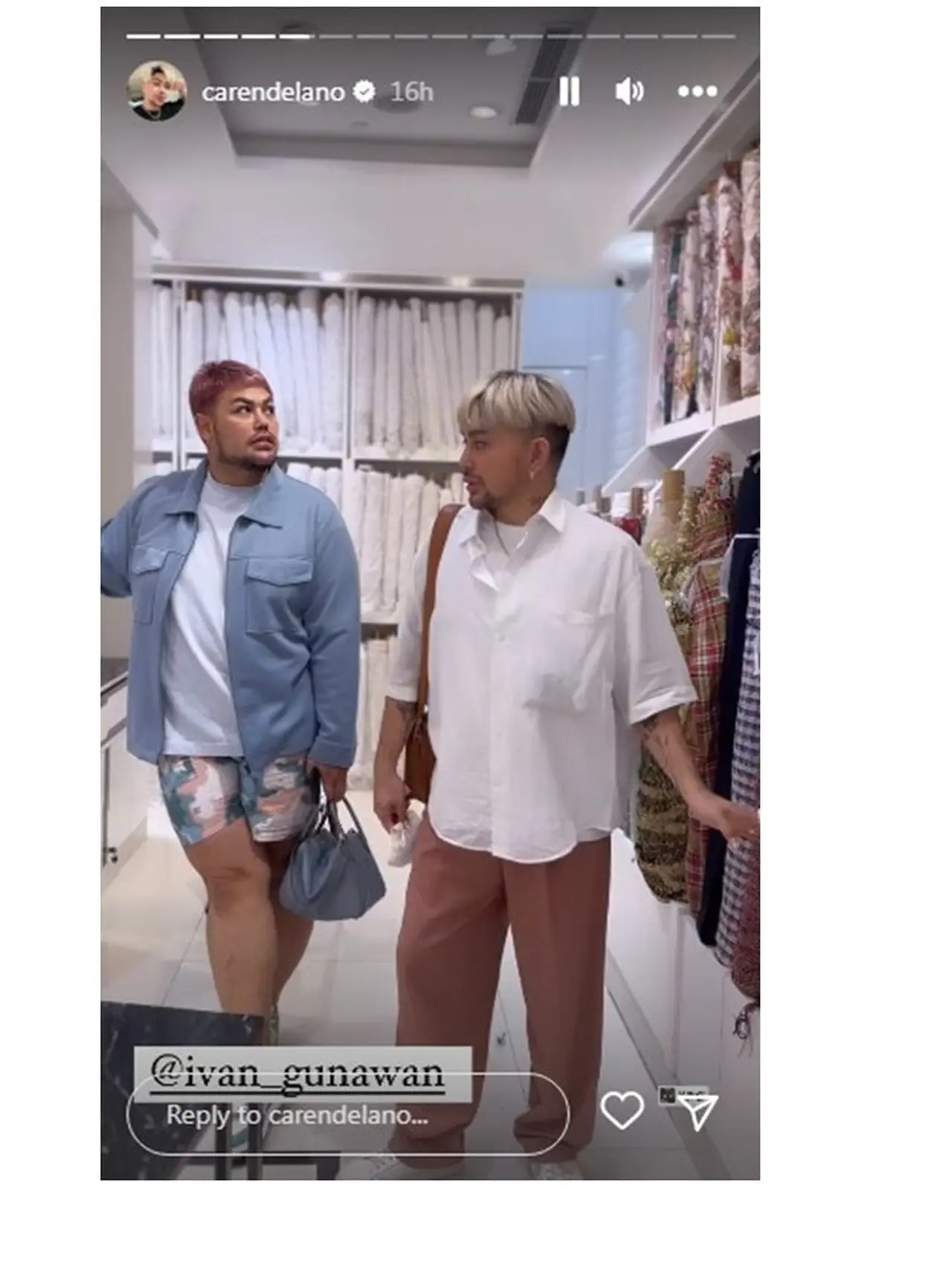 6 Potret Kebersamaan Ivan Gunawan dan Caren Delano, Disebut Kembar ...