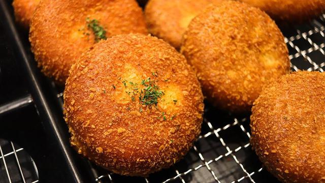 9 Cara Membuat Kroket Singkong, Praktis Juga Mudah Dicoba - Hot ...