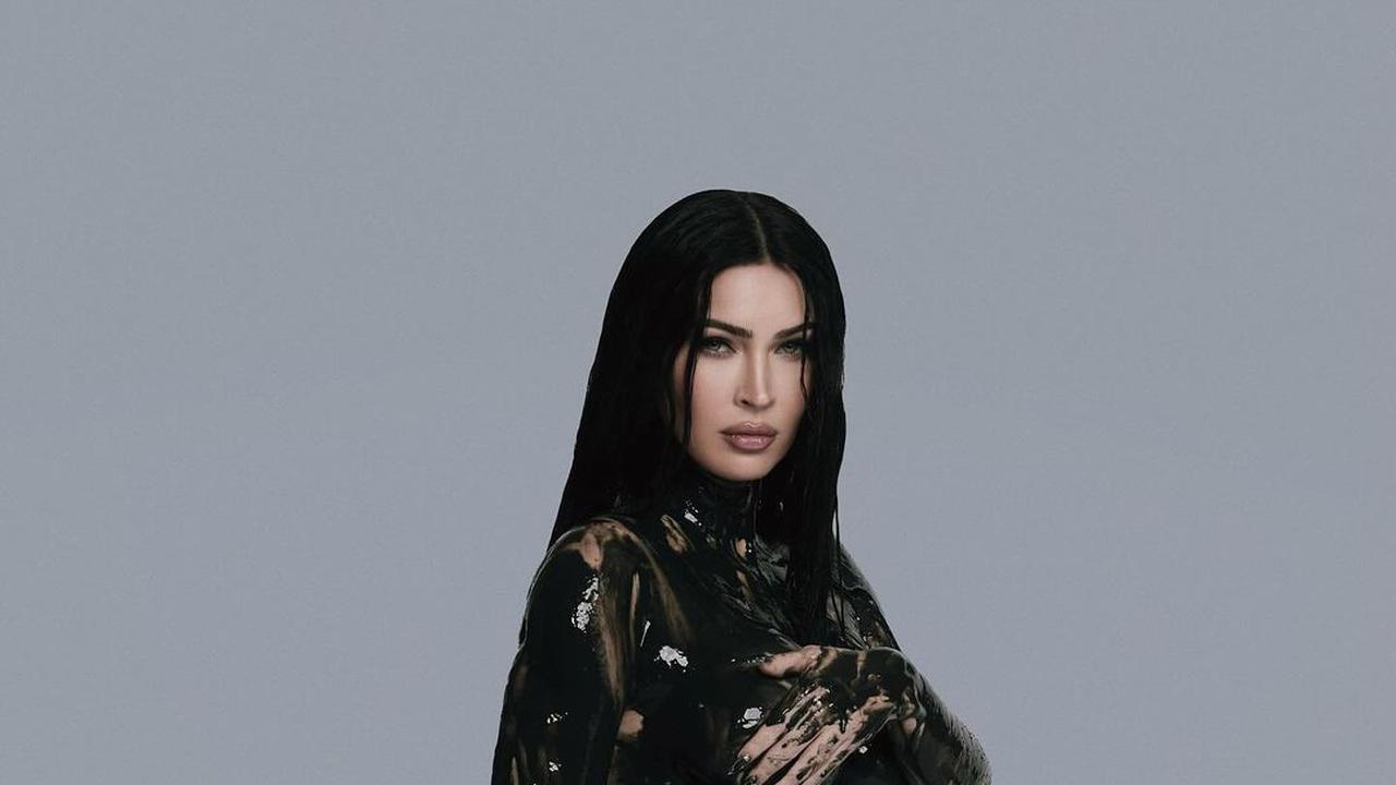 Meghan Fox Pose Tanpa Busana dengan Perut Buncit, Hamil Anak Pertama ...