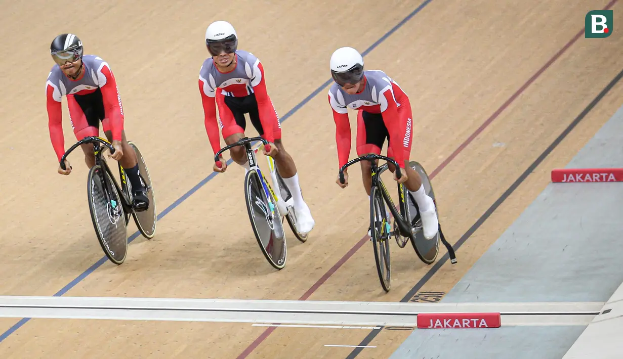 Foto: Perjuangan Tak Kenal Lelah Para Pebalap Sepeda Indonesia di Ajang ...