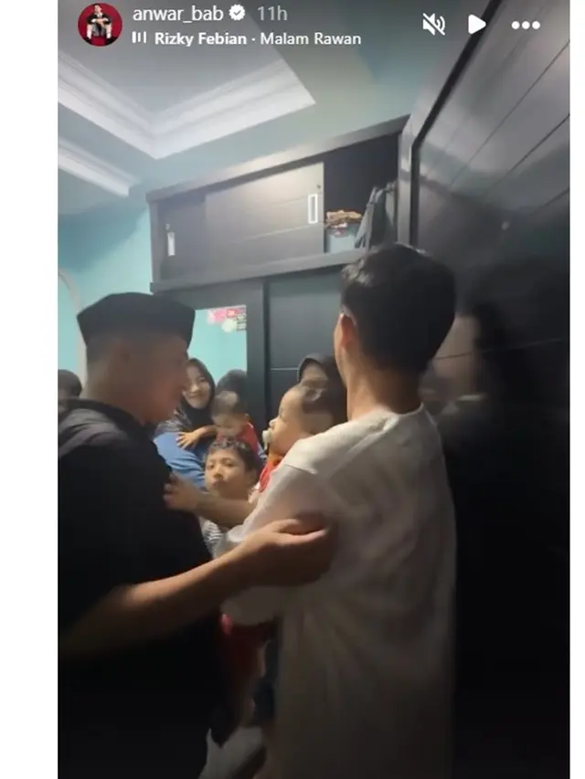 6 Momean Irfan Hakim dan Anwar BAB Gendong Anak Mpok Alpa di Tahlilan 7 Hari - ShowBiz Liputan6.com