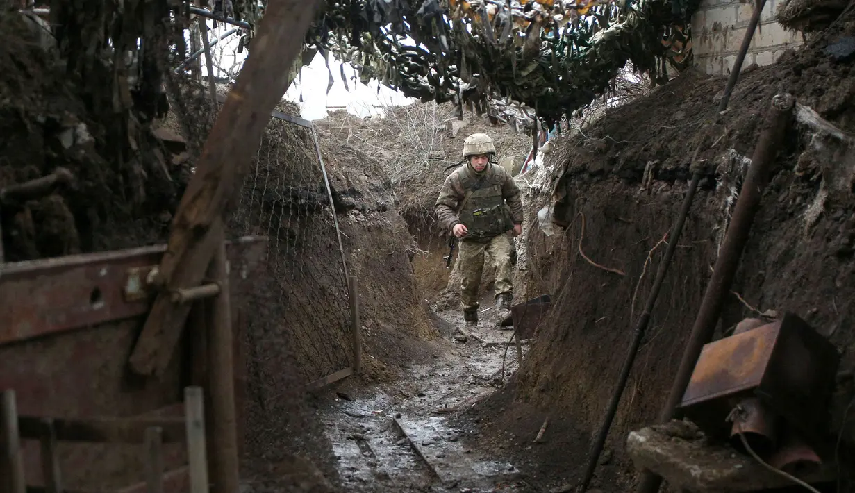 FOTO: Garis Depan Prajurit Ukraina Hadapi Separatis Dukungan Rusia ...