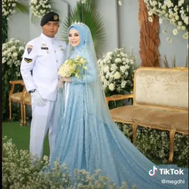 Isi Chat Terakhir Istri dan Awak KRI Nanggala 402 yang Baru Menikah ...
