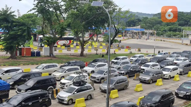 Arus Balik di Pelabuhan Bakauheni Lancar, Polisi Pastikan Tidak Ada Penumpukan Kendaraan - News ...