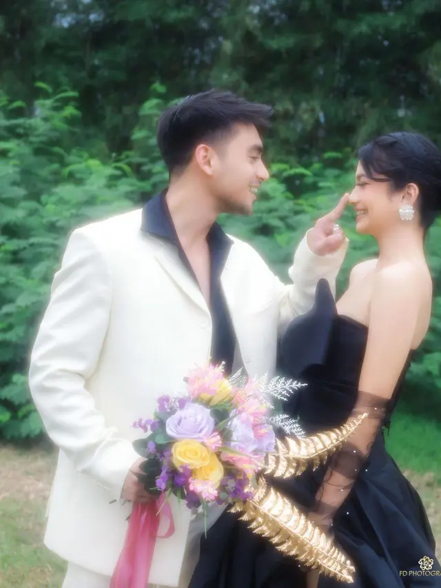 7 Gaya Pemotretan Ratu Sofya dan Vladimir Rama, Bak Prewedding - Hot ...