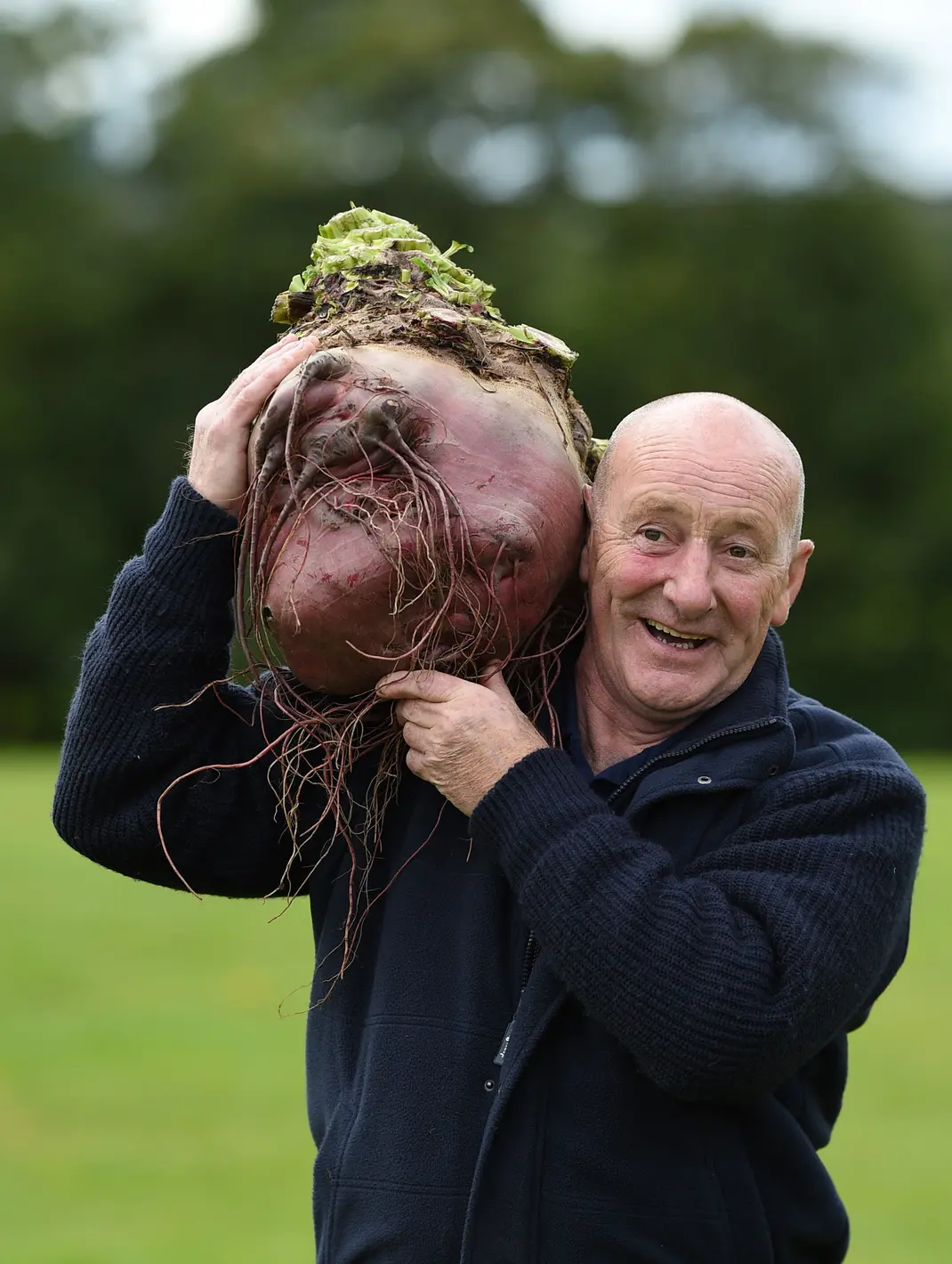 PHOTO: Sayuran Raksasa Gegerkan Warga Inggris - Foto Liputan6.com